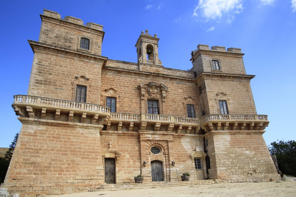 Fortifications - Selmun Palace - Selmun - Mellieha Malta - mellieha.com